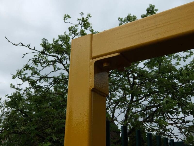 Fixed Lockable Height Restrictor - Bollard Street