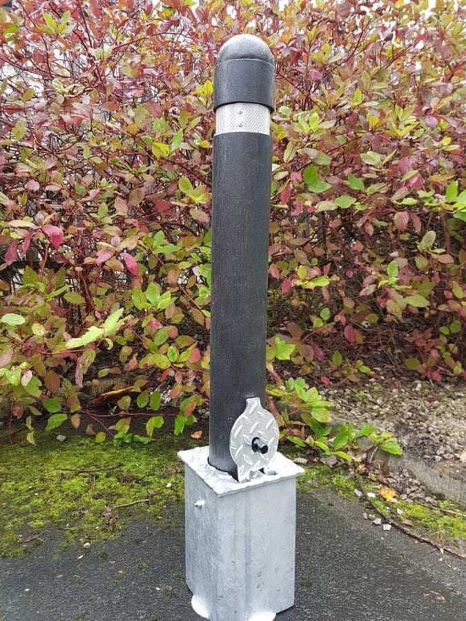 Removable Recycled Plastic Bollard - Bollard Street
